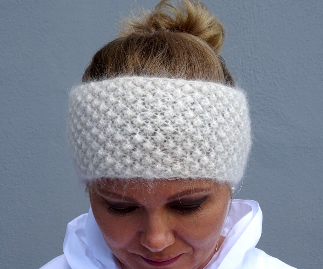 Hand-knitted Samoyed Wool White Headband – Cozy Winter Accessory - Etsy