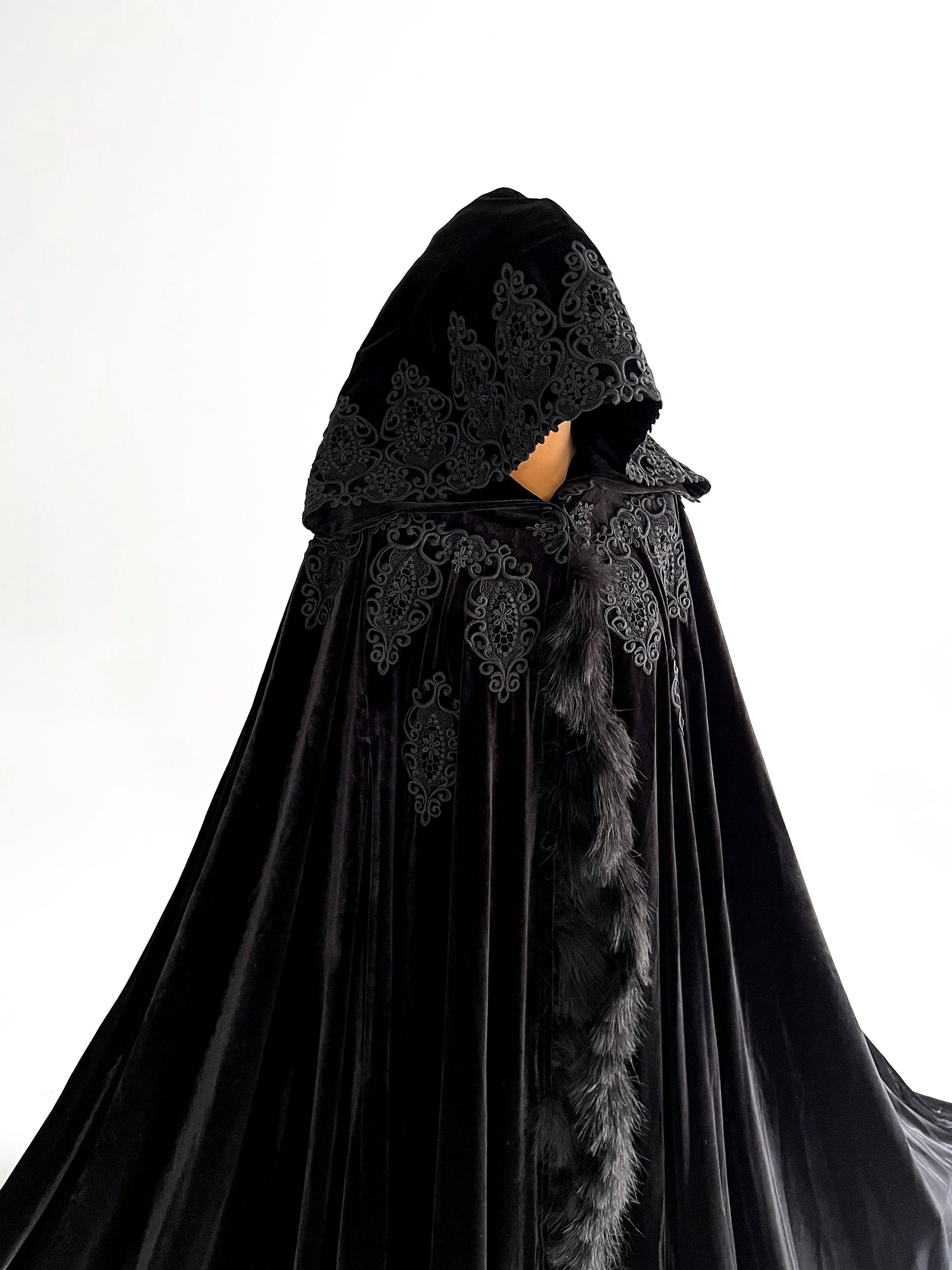 Black Halloween Cape Velvet Hooded Cloak Witch Cape Feathers Medieval ...