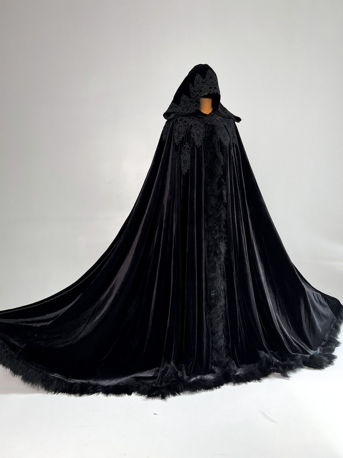 Black Halloween Cape Velvet Hooded Cloak Witch Cape Feathers Medieval Cape Halloween Costumes ...