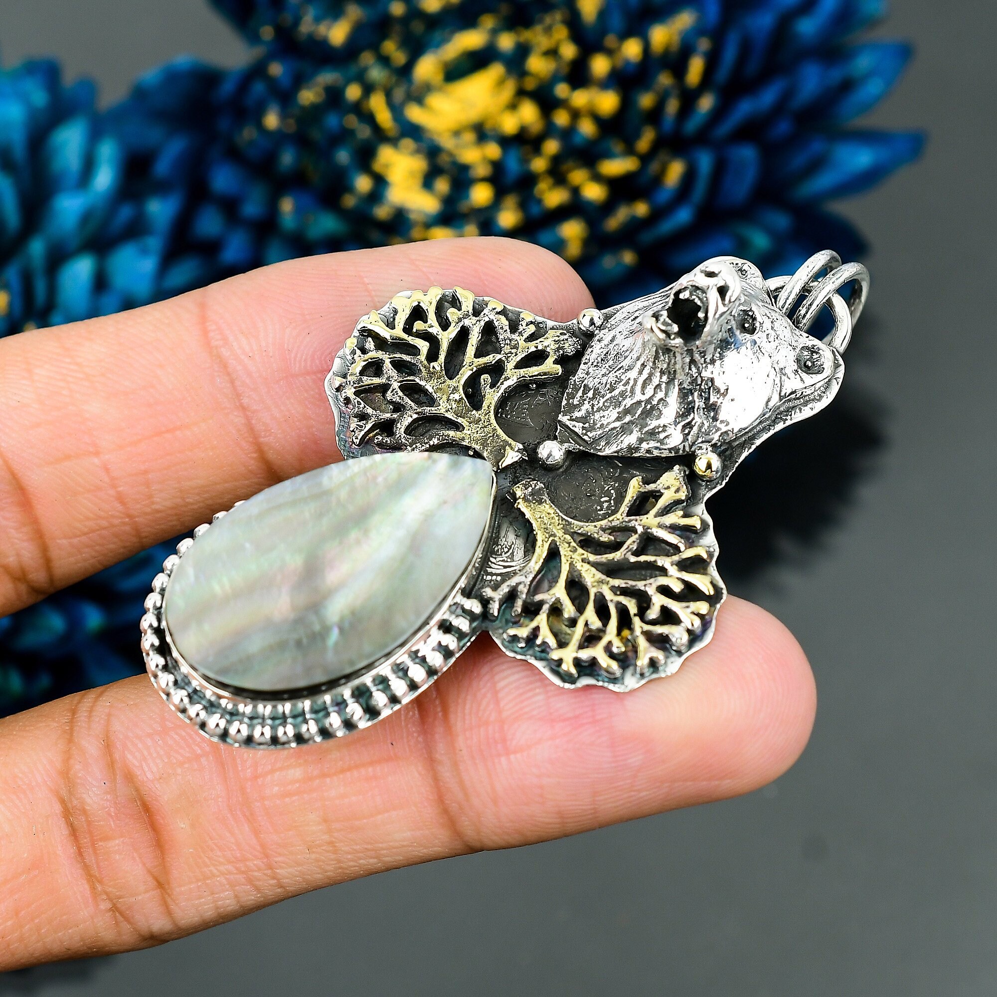 Handcrafted Natural Mother of Pearl Fox Pendant 18K Gold - Etsy