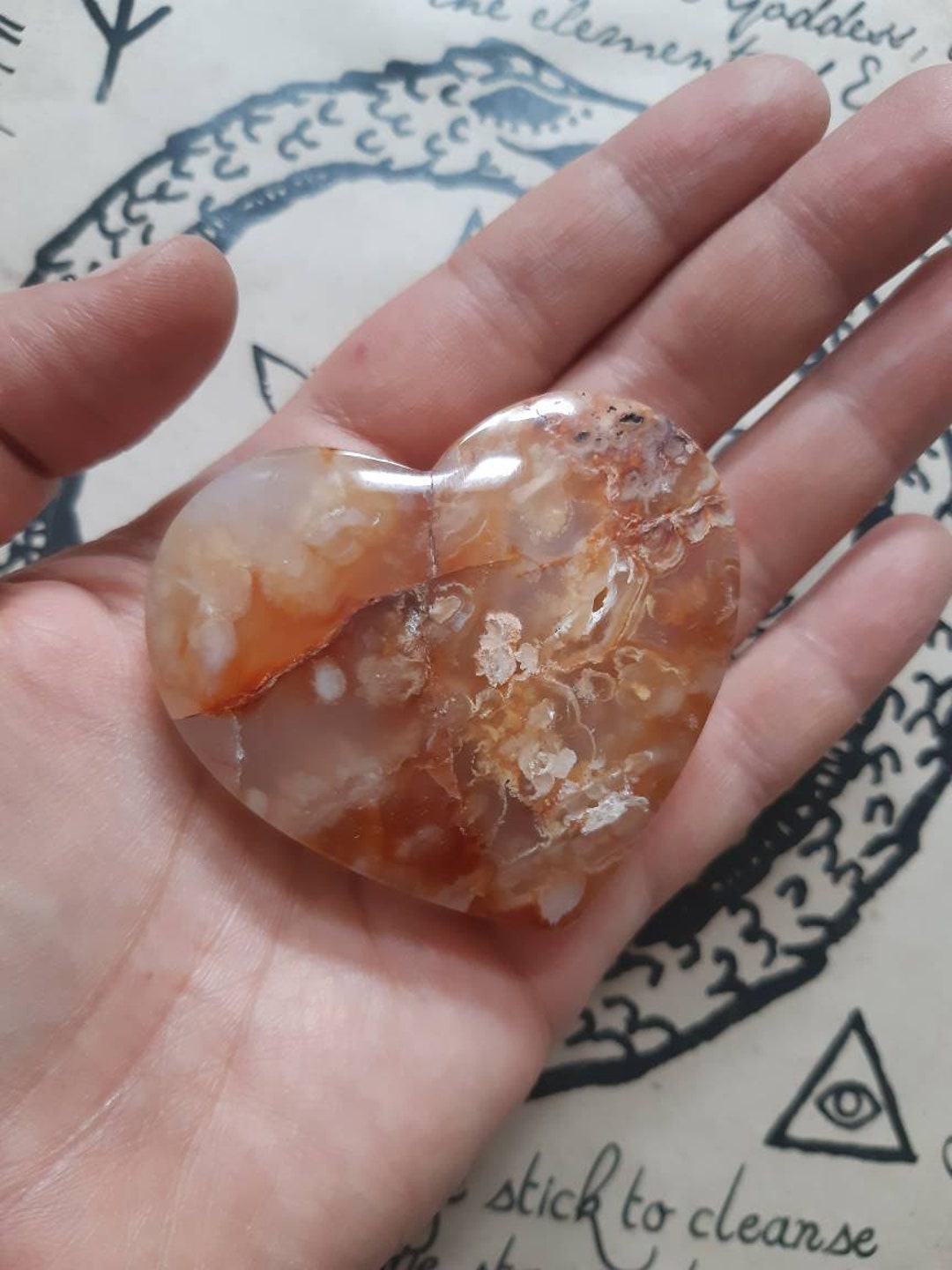 Heart in Natural Stone Carnelian. Carnelian Pebble for Lithotherapy ...