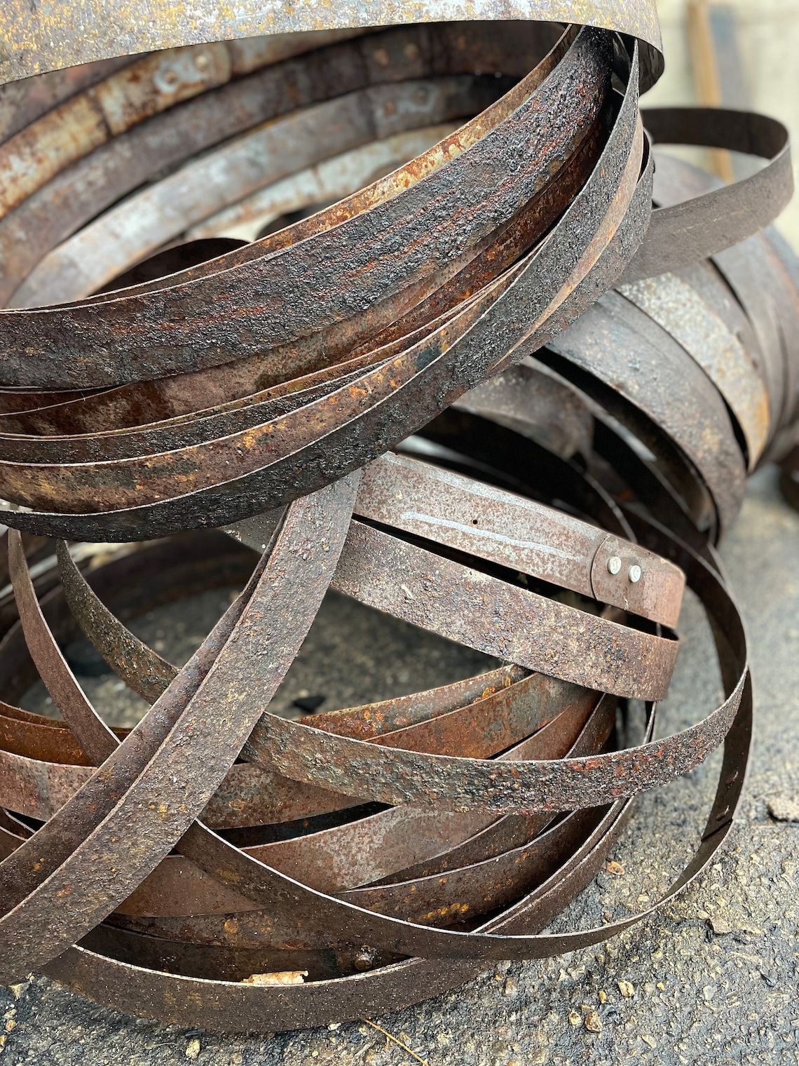 Whiskey Barrel Metal Hoops multi-packs / Barrel Bands / - Etsy