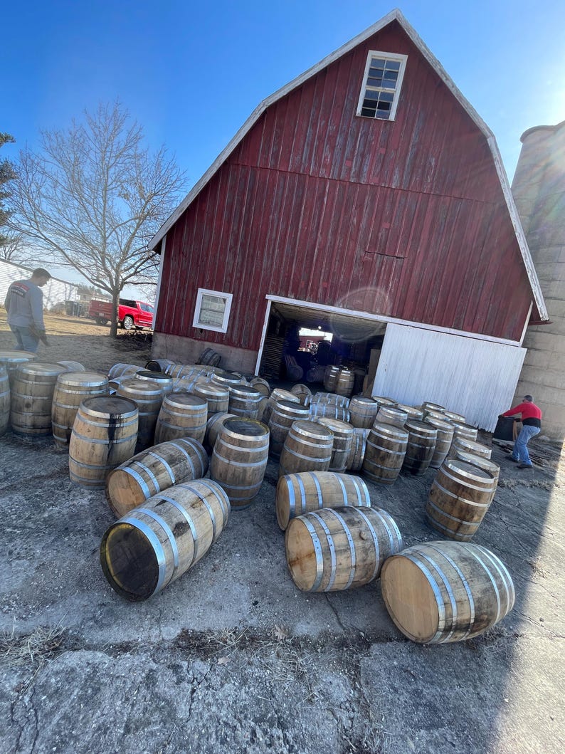 30 Gallon Bourbon Whiskey Barrel - Etsy