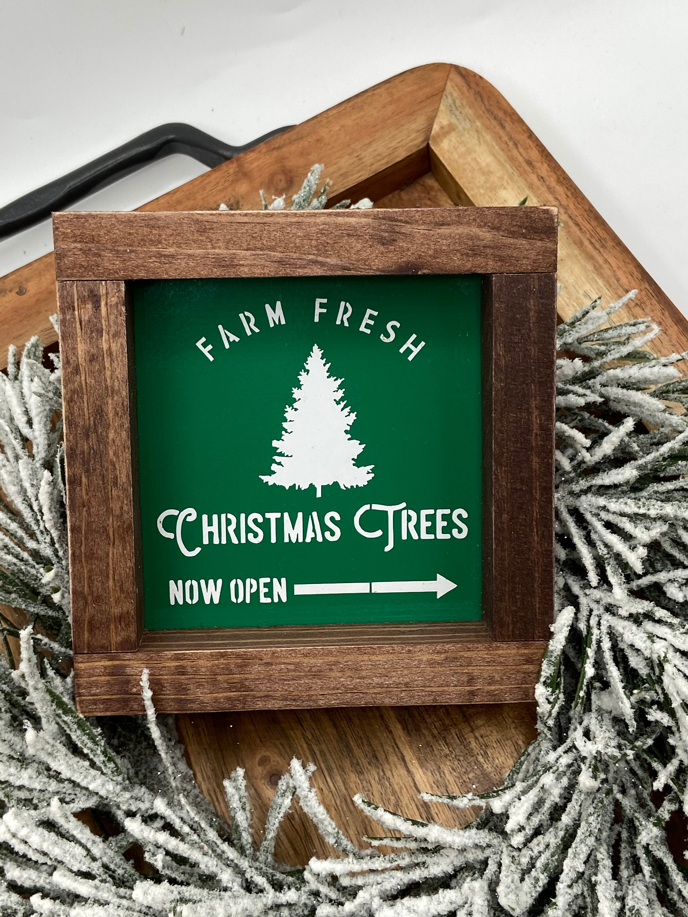 Christmas mini wood sign tiered tray snowman Clark grinch | Etsy