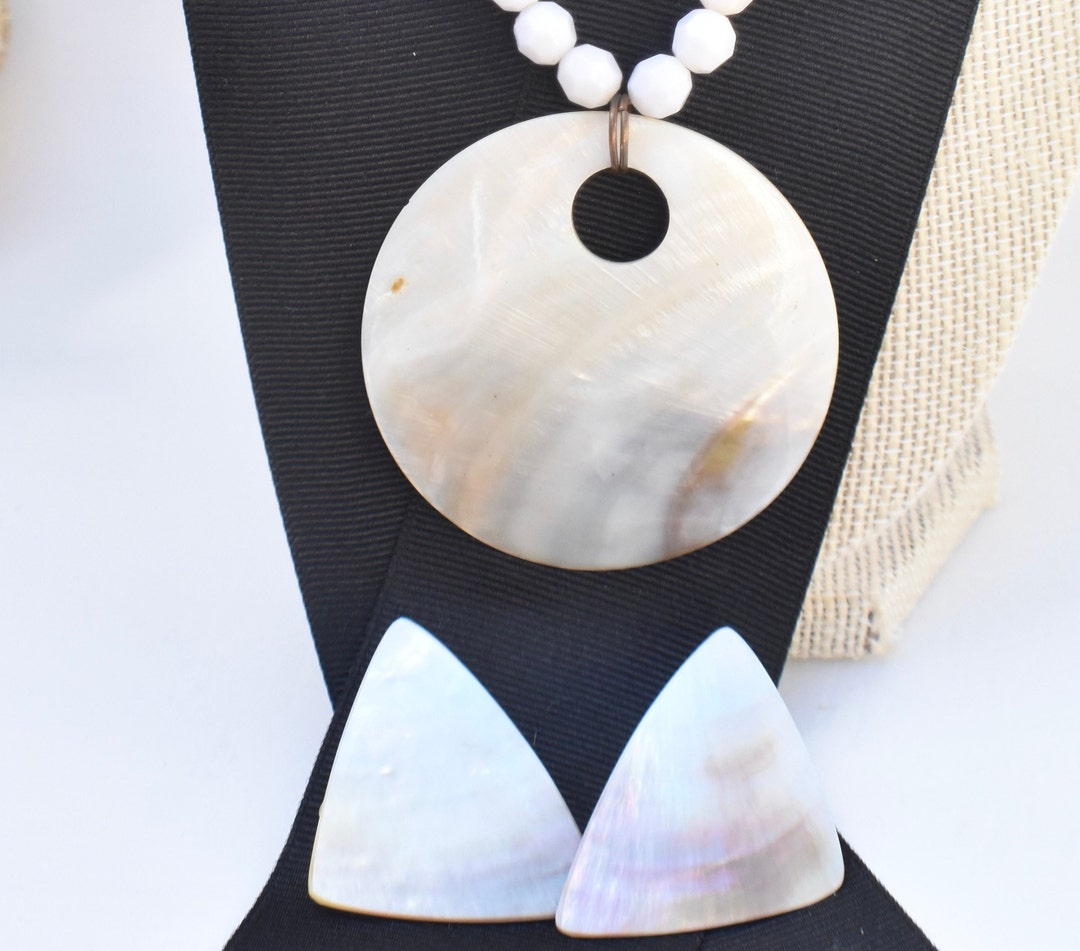Vintage Big Round Abalone Seashell Statement Pendant With White Beaded ...