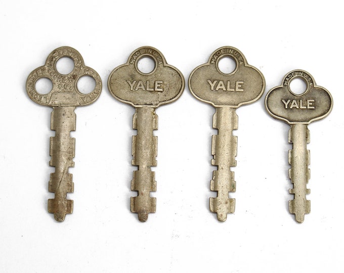4 Vintage Saw Tooth Keys, Yale and Independent Lock Co, Antique Key Lot ...