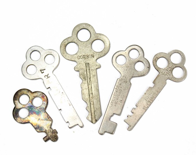 Vintage Flat Keys, Lot of 5, Altered Arts and Crafts Supply, Old Corbin ...