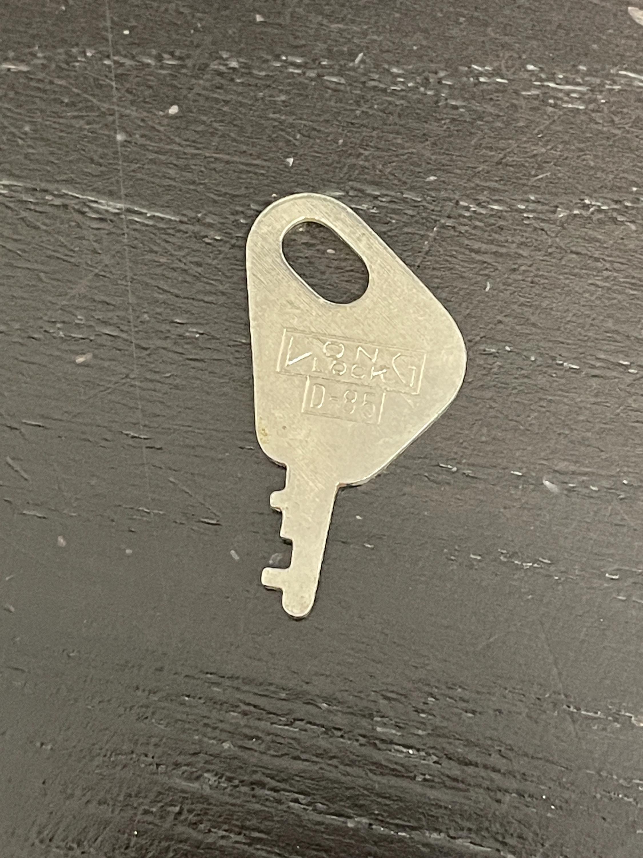 Long Lock D85 Key, Vintage Steamer Trunk Luggage Key - Etsy