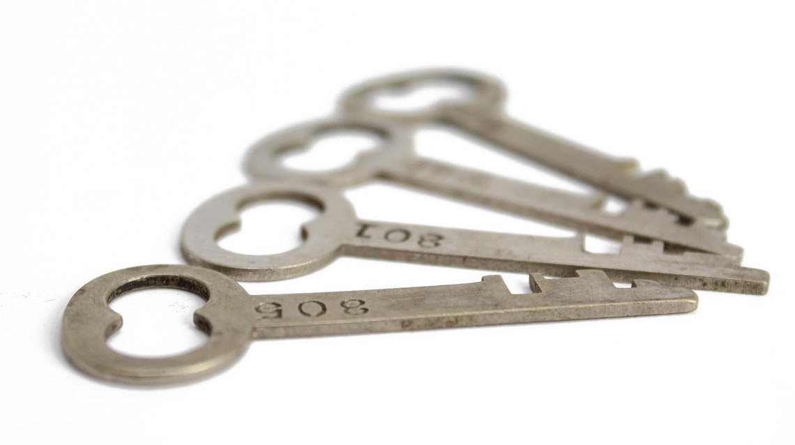 H.H.M. Safe Co Keys, Lot of 4, Vintage Flat Keys, Jewelry Pendants, Key ...