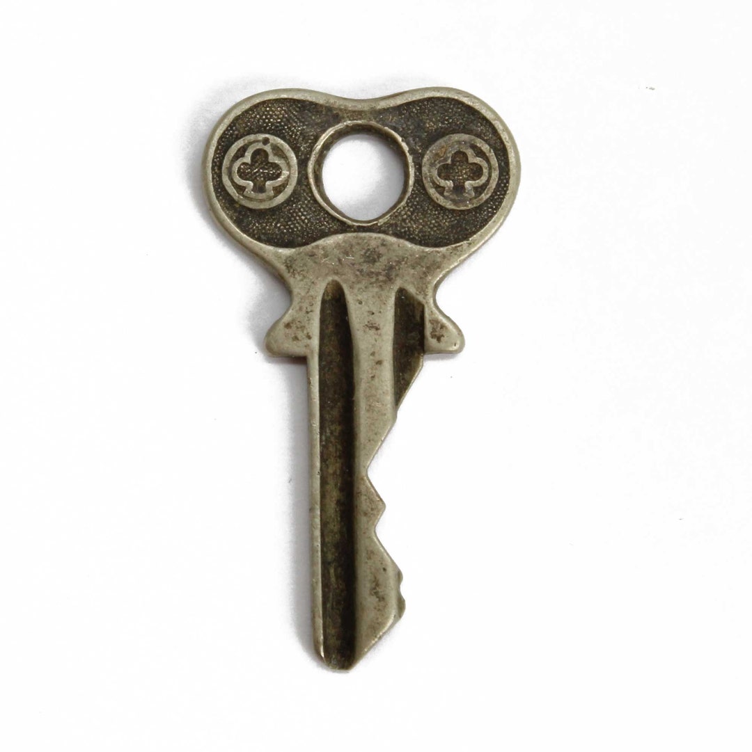 Vintage Yale & Towne MFG Co Key, Rare Yale Key - Etsy
