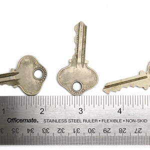 3 Vintage Independent Lock Co Keys, Fitchburg MASS USA, Jewelry and Art ...