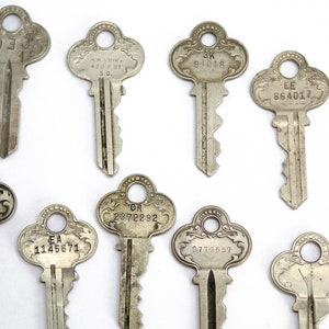 P&F Corbin Key, One Ornate Fancy Vintage Key, Key Charms, Steampunk ...