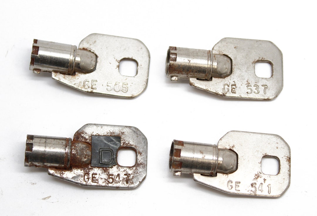 ONE GE Vending Machine Key, GE537, GE505, GE541, GE547, Chicago Lock Co ...