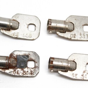 ONE GE Vending Machine Key, GE537, GE505, GE541, GE547, Chicago Lock Co ...