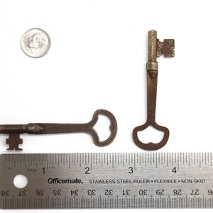 2 Vintage Lockwood MFG Skeleton Keys, Rusty Authentic Old Keys ...