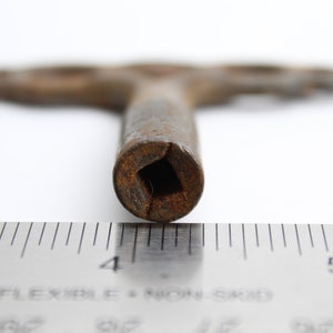 Vintage Clock Wind Key P, Cast Iron Antique Key, Radiator Key, Mixed ...