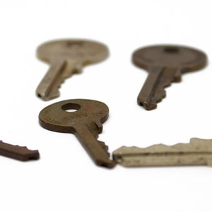 Master Lock Co Keys With Lion Lot of 5 Antique Keys Made in | Etsy