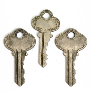 3 Vintage Independent Lock Co Keys, Fitchburg MASS USA, Jewelry and Art ...