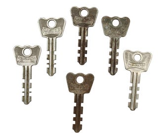 10 Vintage Master Lock Keys, Saw Tooth Keys, Milwaukee Wis. USA - Etsy