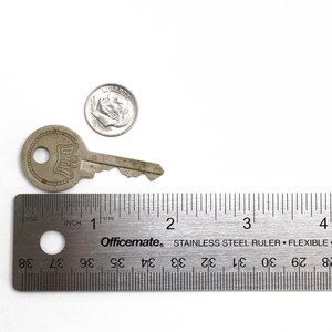 Vintage Hurd Key Y0154, Vintage Key, Old Key, Scrapbooking Keys ...