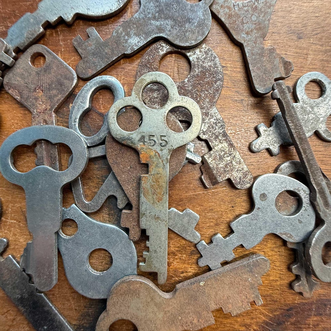 Flat Keys, Lot of 10 Old Keys, Used Various Assortment of Flat Vintage ...