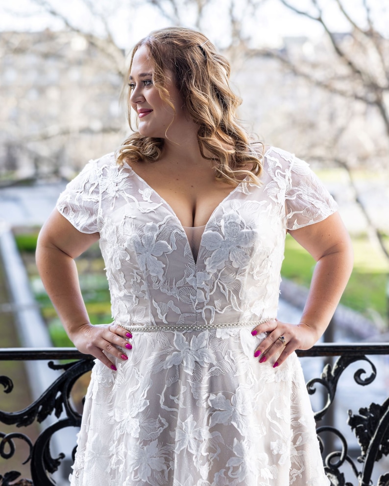 Lasabina Liz Plus Size Wedding Dress - Etsy