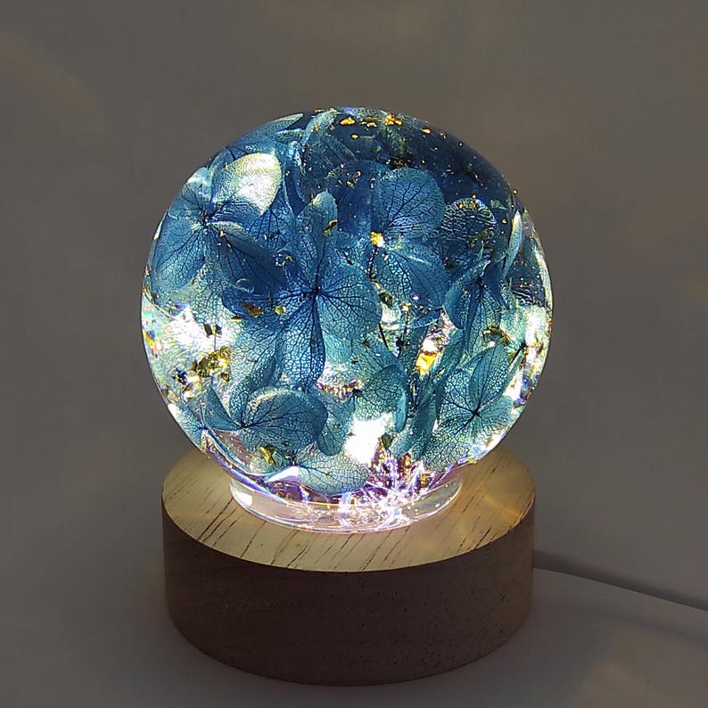 Hydrangea Resin Night Light: Botanical Globe Lamp With Gold Flakes - Etsy