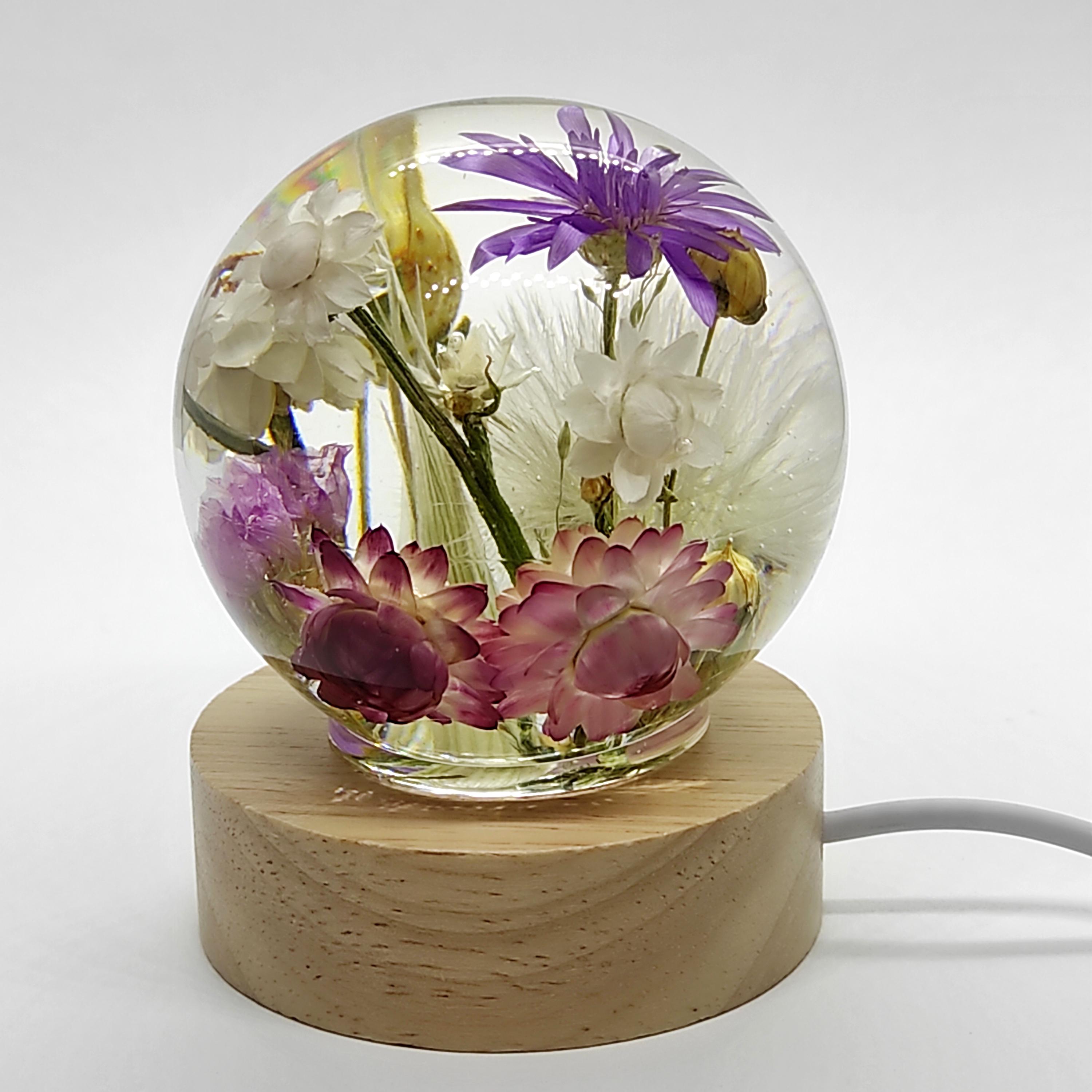 Resin Flower Lamp: Unique Dried Flower Sphere Night Light - Etsy