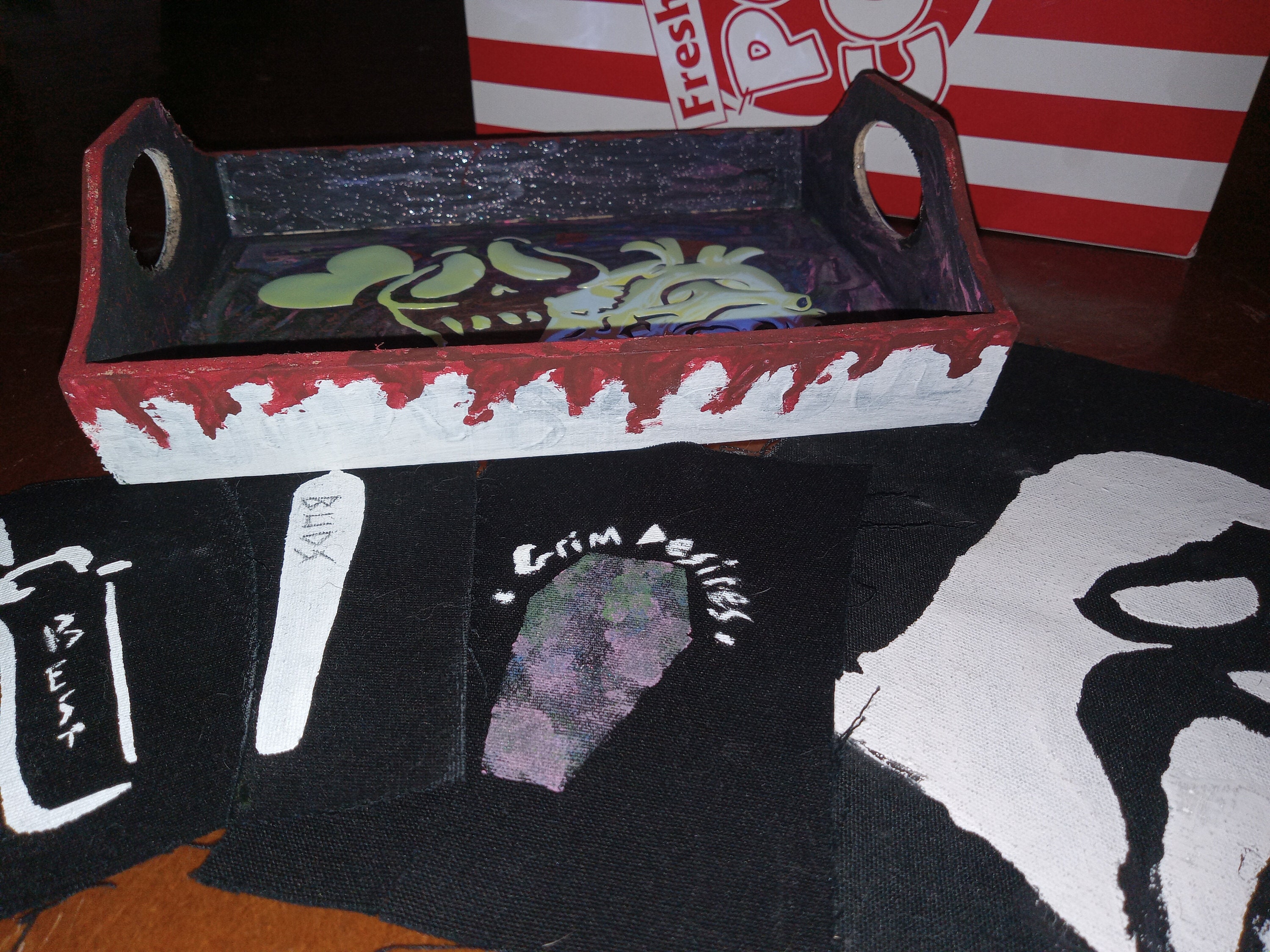 Scream-ing Love Tray Set - Etsy