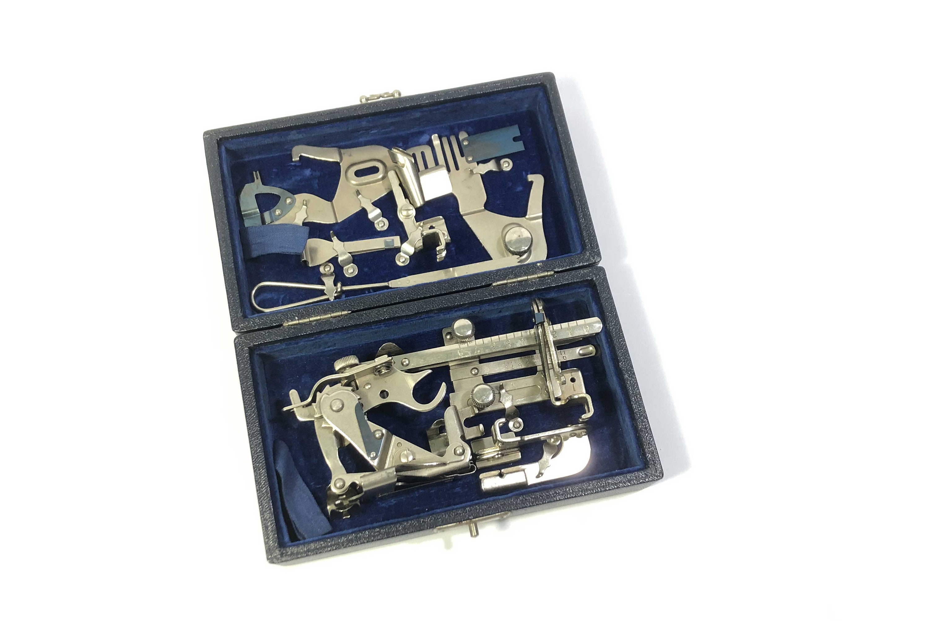 Deluxe Singer Featherweight Attachment Set Box featherweight 221, 222 ...