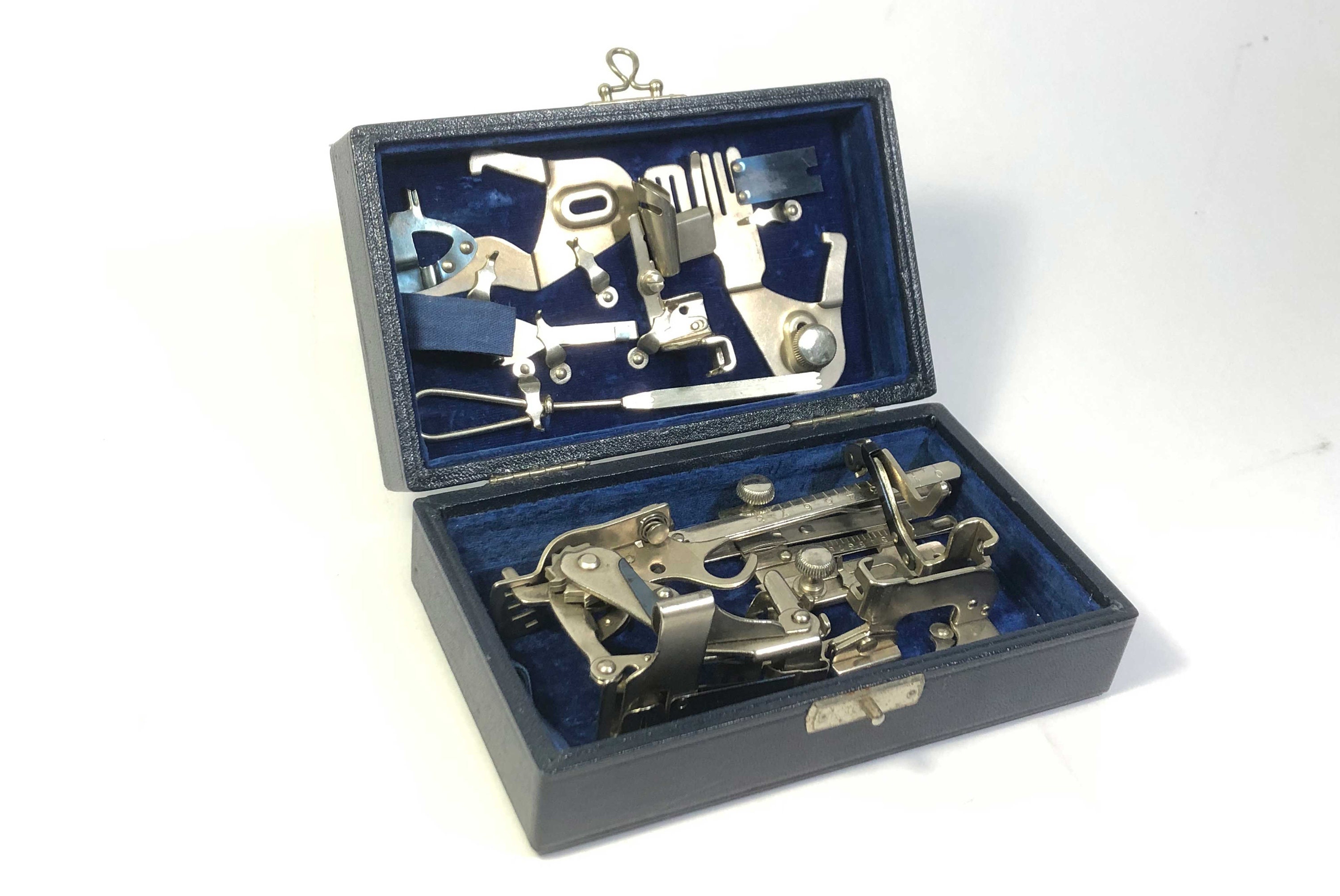 Deluxe Singer Featherweight Attachment Set Box featherweight 221, 222 ...