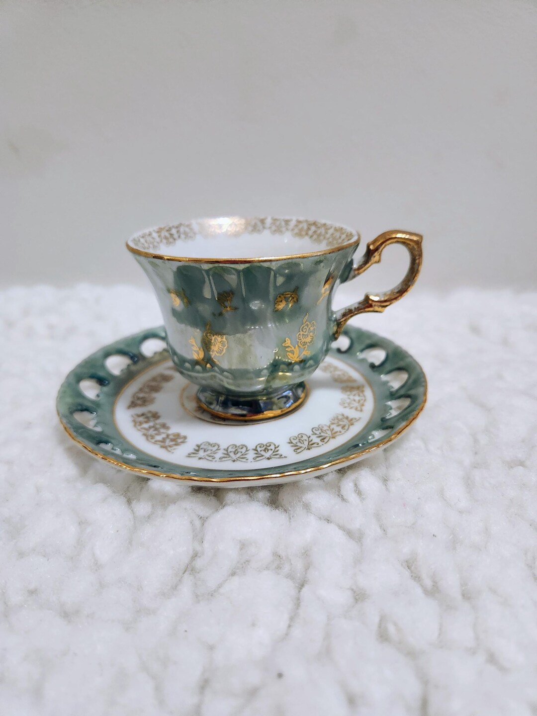 Lustre Ware Light Green Tea Cup Cut Out Saucer Japan Gold Gilt ...