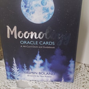 Moonology Oracle Cards A 44-card Deck and Guidebook Yasmin Boland ...