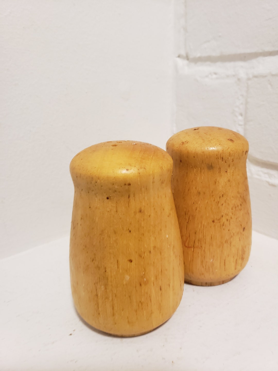 Wood Salt Pepper Shakers Vintage Wood Table Settings Zen Home Decor ...