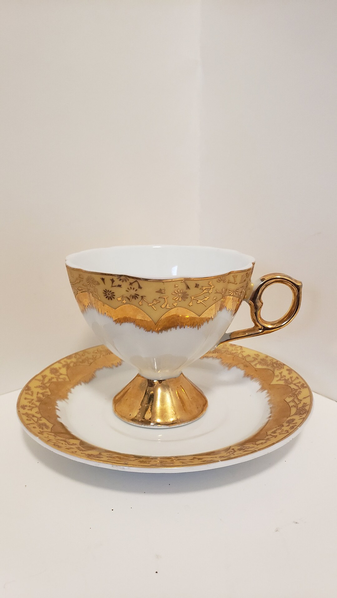 White With Gold Gilt Porcelain Tea Cup and Saucer Shabby Chic Tea Set ...