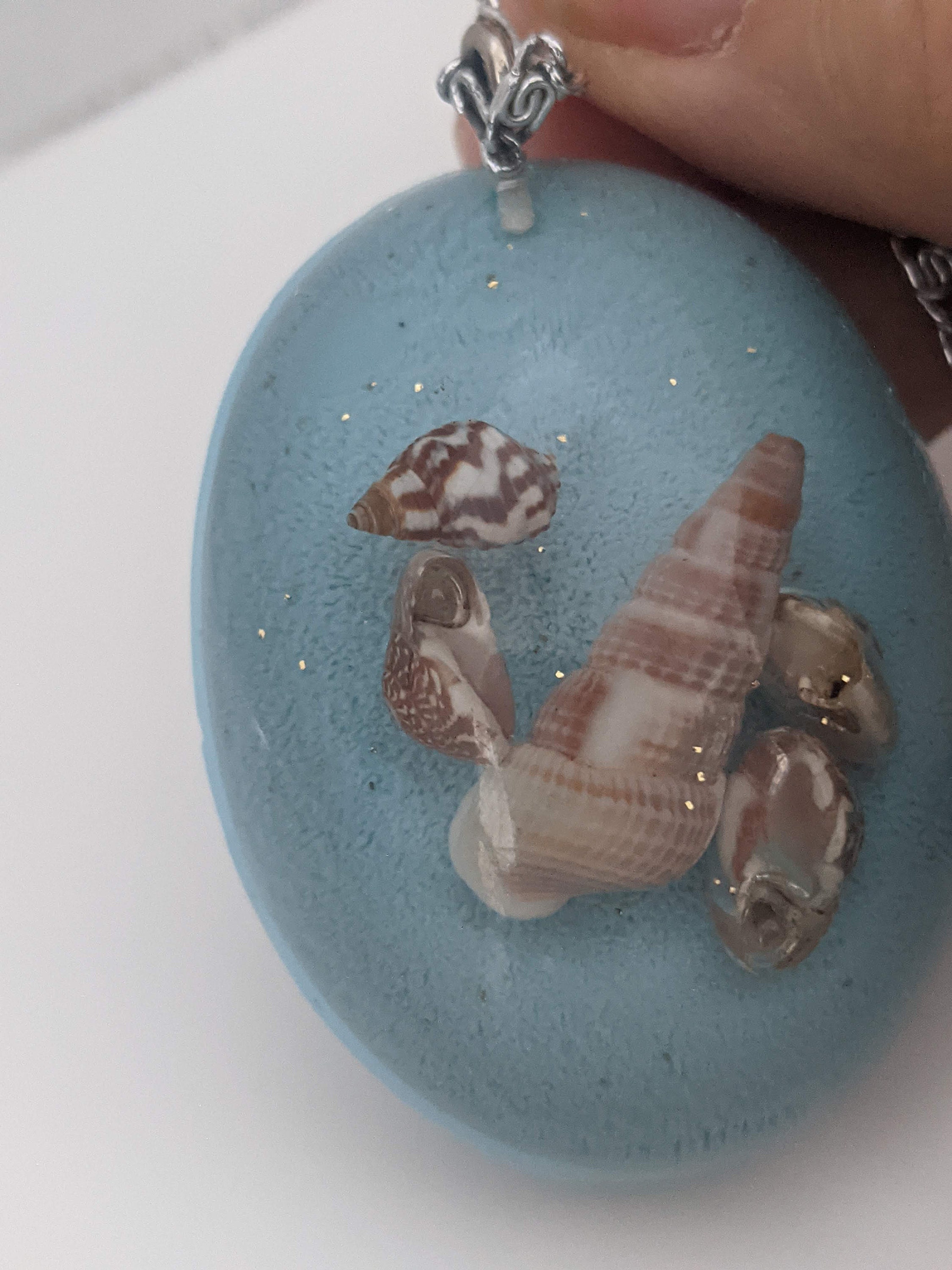 Lucite Pendant Embedded Shells Baby Blue Oval Pendant Vintage - Etsy.de