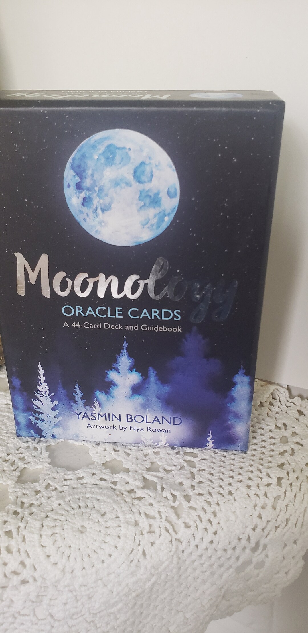 Moonology Oracle Cards A 44-card Deck and Guidebook Yasmin Boland ...