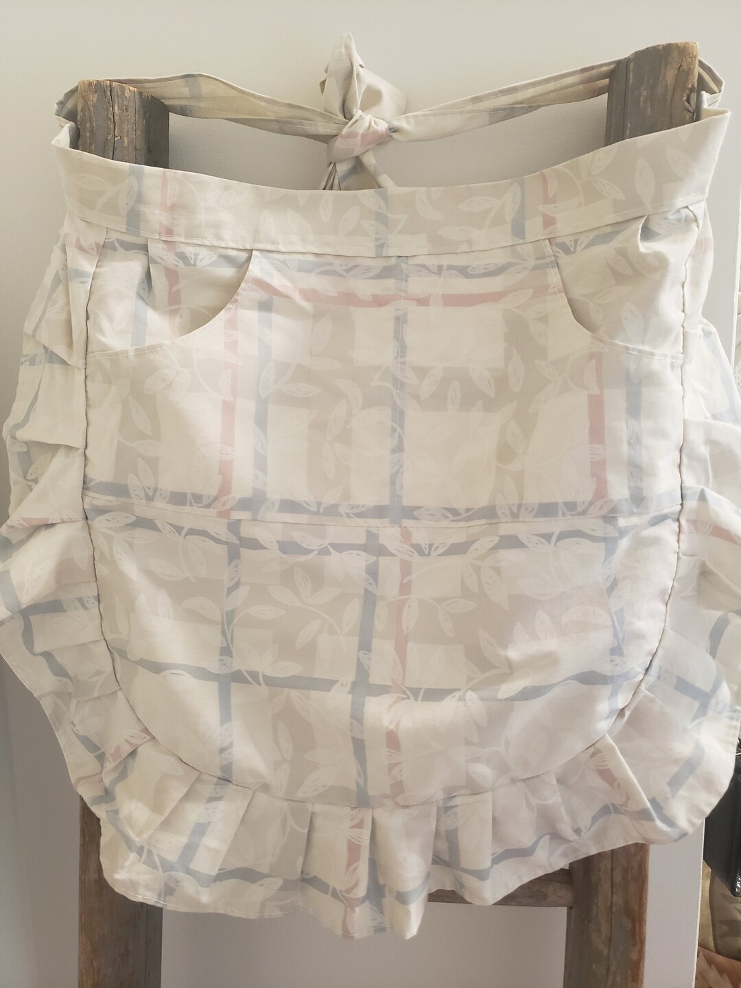 Off White Apron With Pockets Bottom Pleating and Light Cream Colour ...