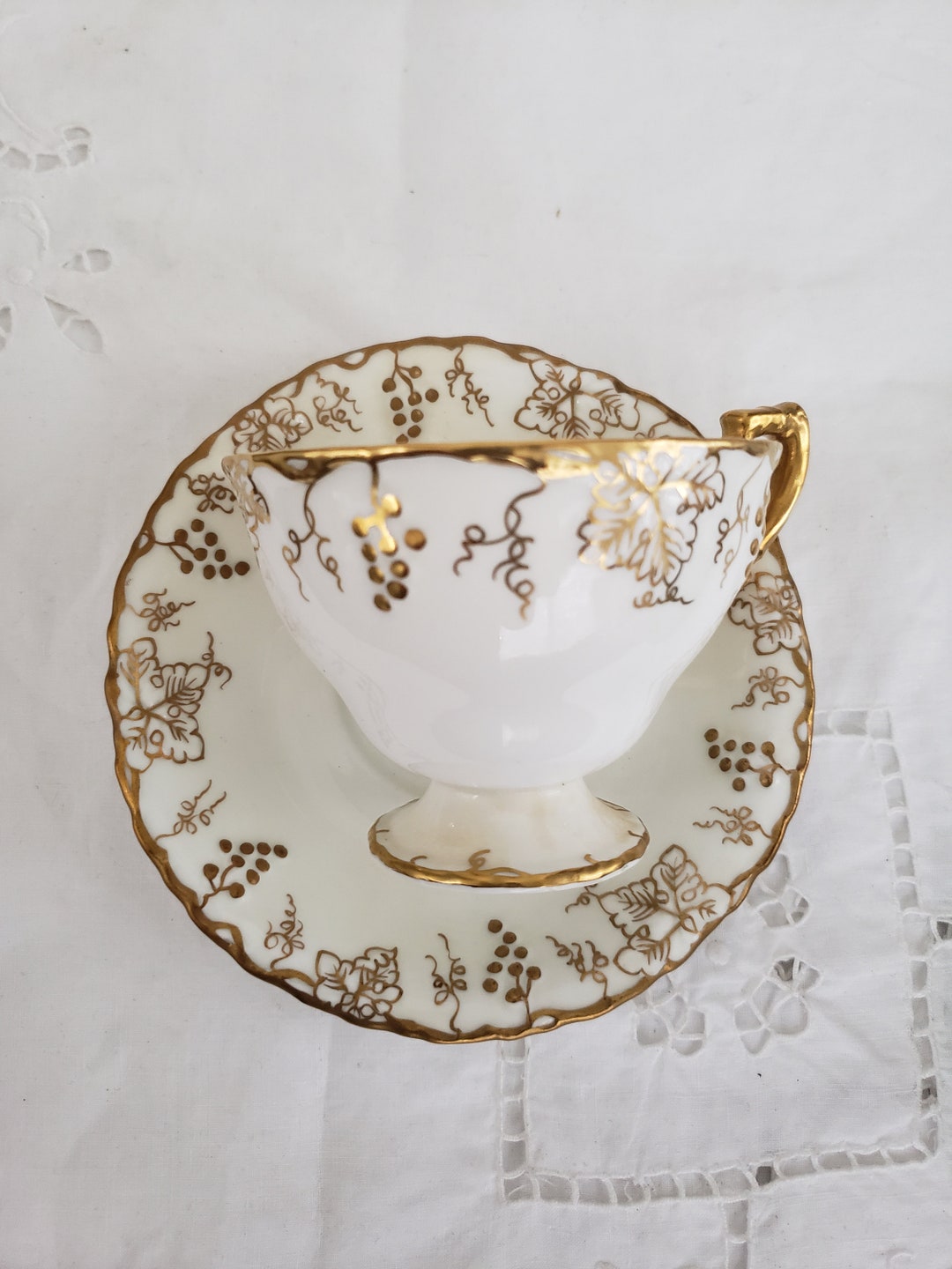 Royal Crown Derby "vine" Tea Cup Saucer - Etsy