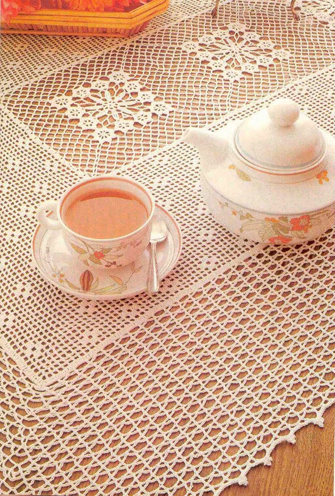 Filet Lace Table Runner Vintage Crochet Pattern Size: 35x50 Ins 89x127 ...