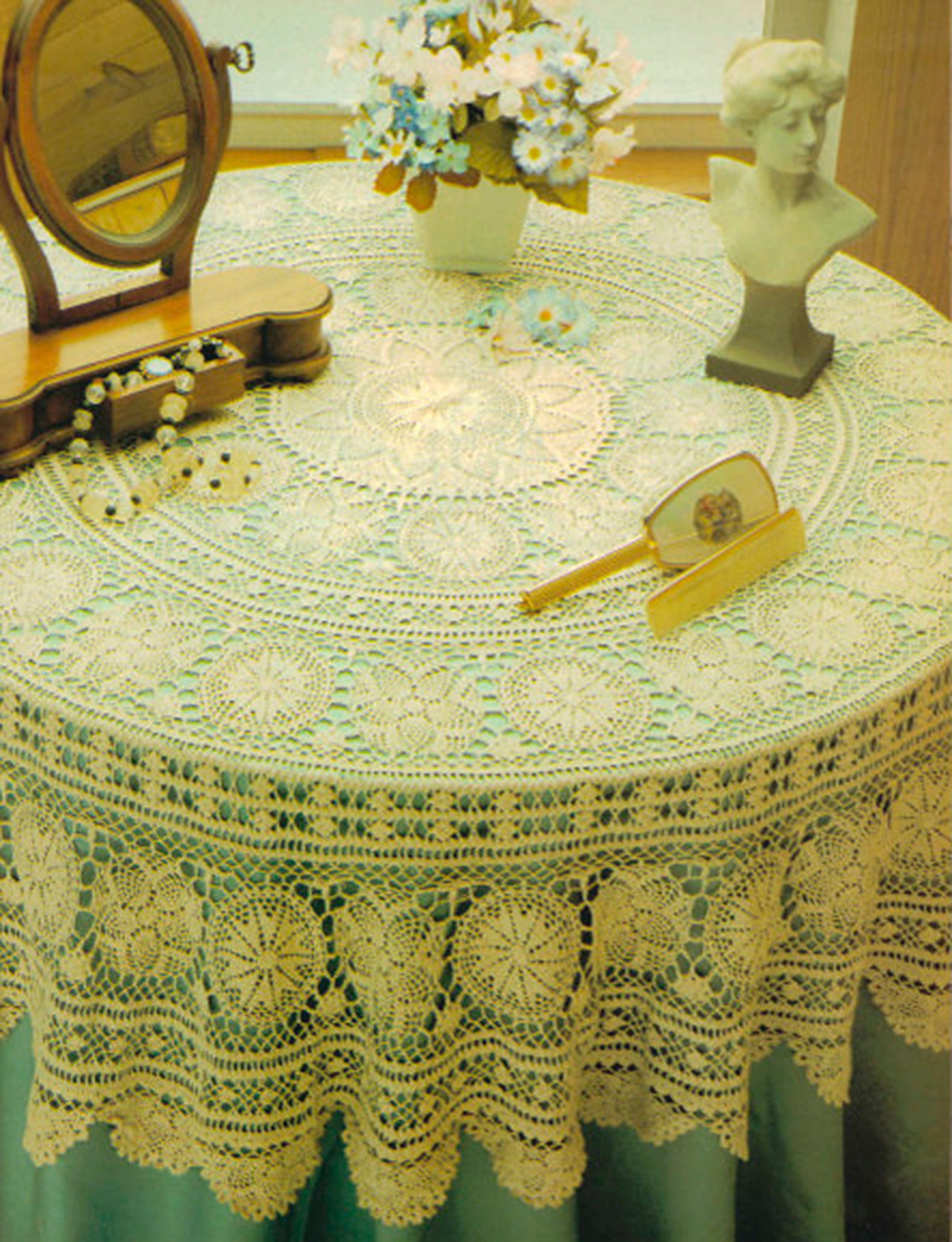 Crochet Patterns for Large Round Tablecloths Crochet Tablecloth Pattern ...