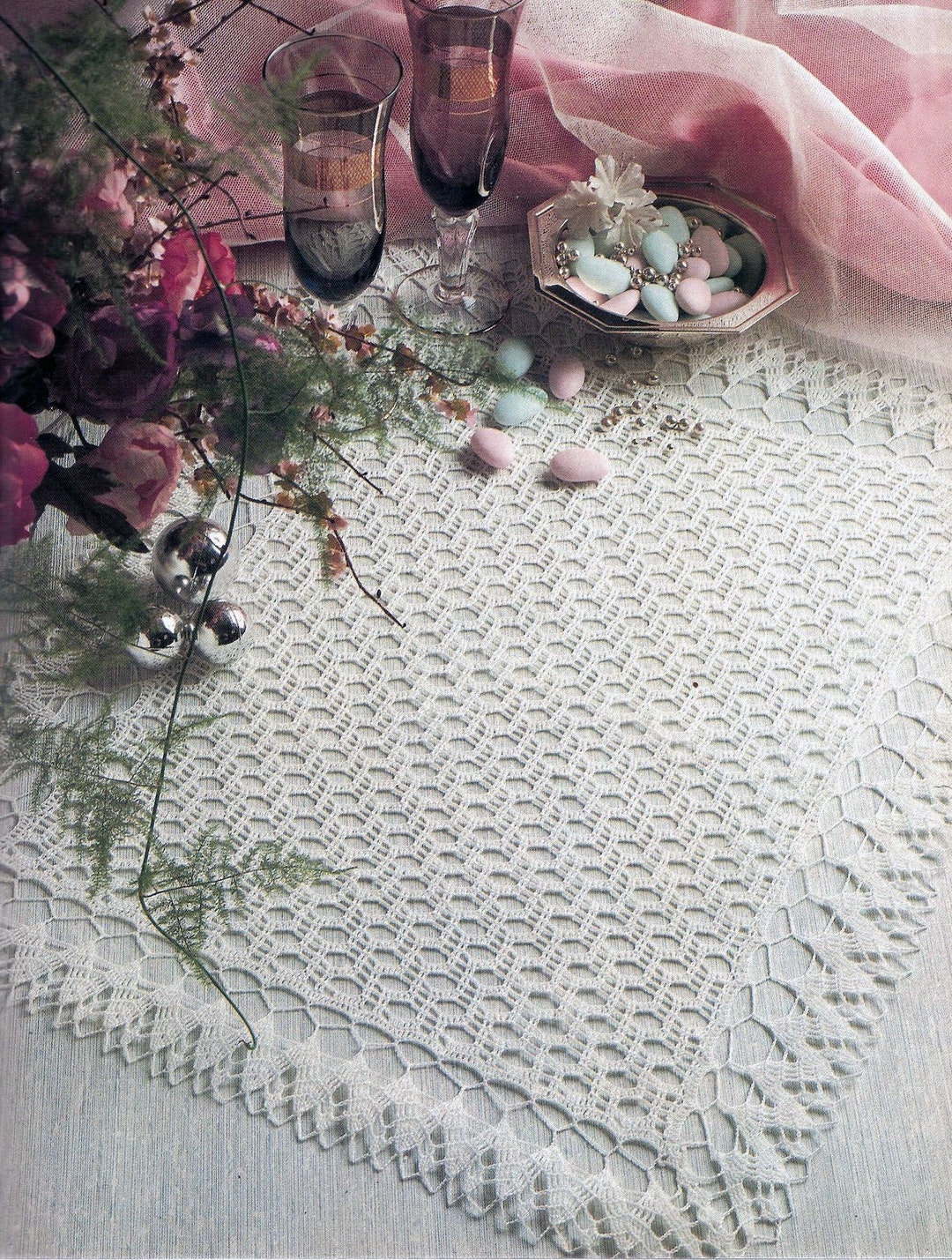 Lace Table Runner Vintage Crochet Pattern Size: 17 X 21 Ins Lacy Table ...