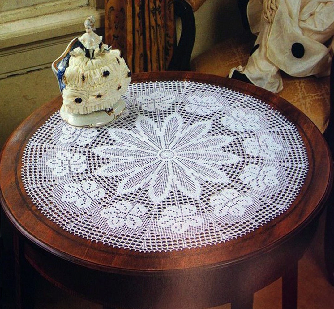 Round Lace Centerpiece Vintage Crochet Pattern Size: 64 Cm 24 Ins Filet ...