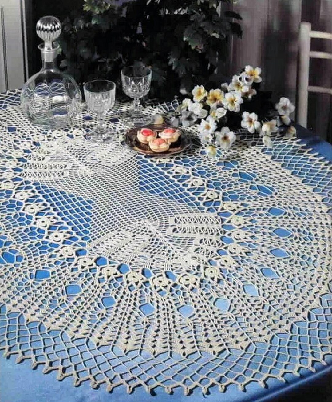 Lace Oval Centerpiece Vintage Crochet Pattern Size: 34 X 45 Ins 86 X ...