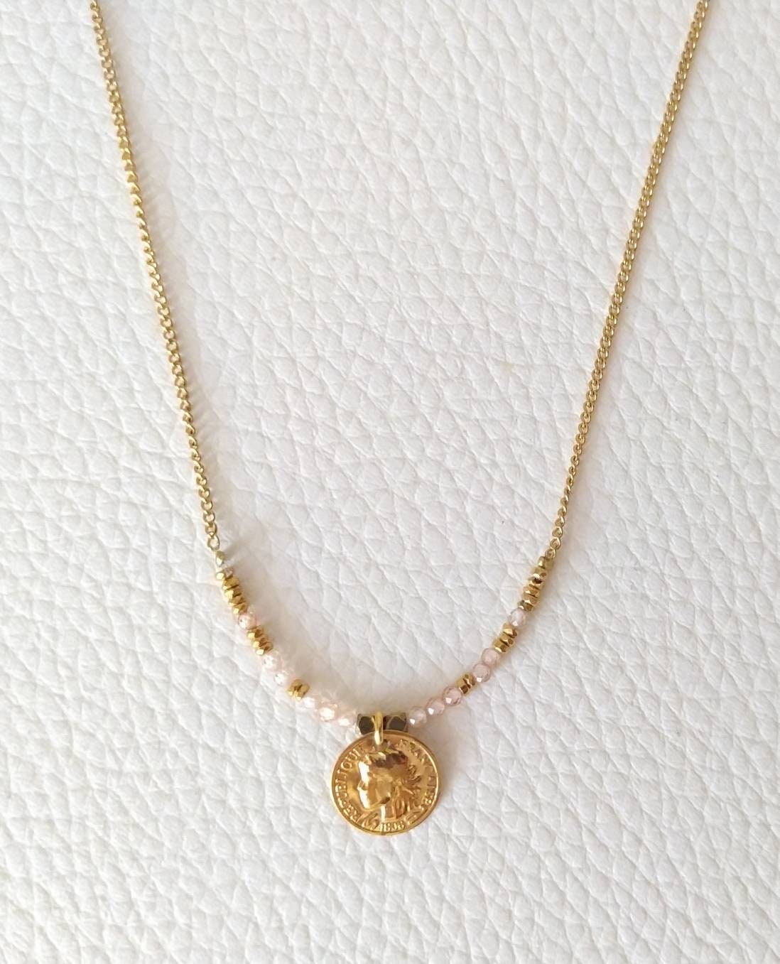 Collier ras du cou plaqué or médaille et perles zirconium | Etsy