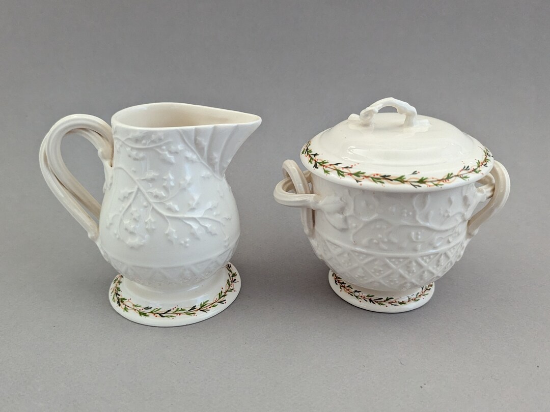 Vintage Hartley Greens & Co Leeds Pottery classical Christmas Cream and ...