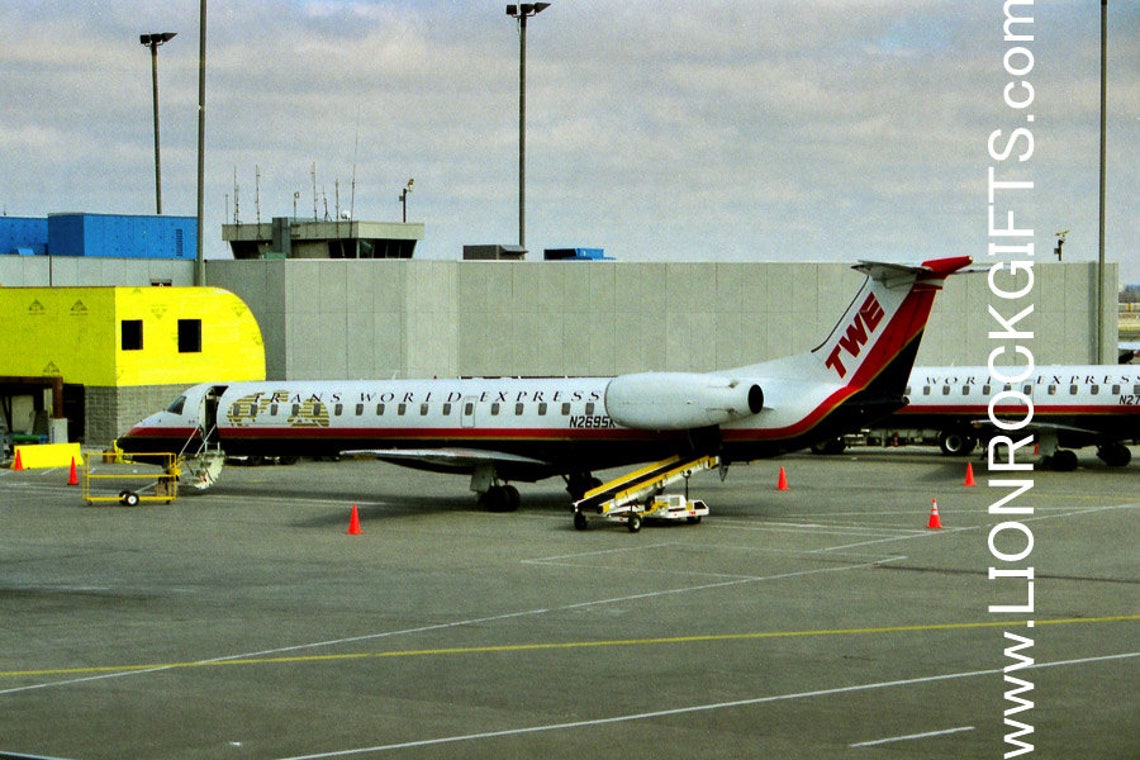 Trans World Express chautauqua Airlines EMB-145 N269SK | Etsy