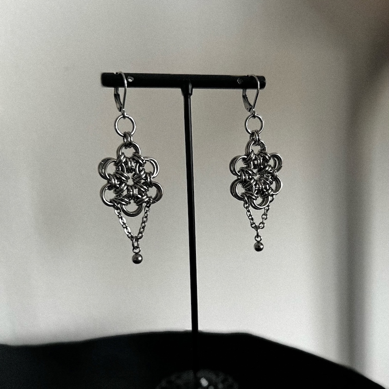 Heart Chainmail Earrings - Etsy UK