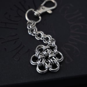 Daisy Chain Key Ring | Stainless Steel | Chainmail | Silver Keyring ...