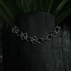 DAISY Necklace | Stainless Steel Daisy Chainmaille Choker: Dainty ...
